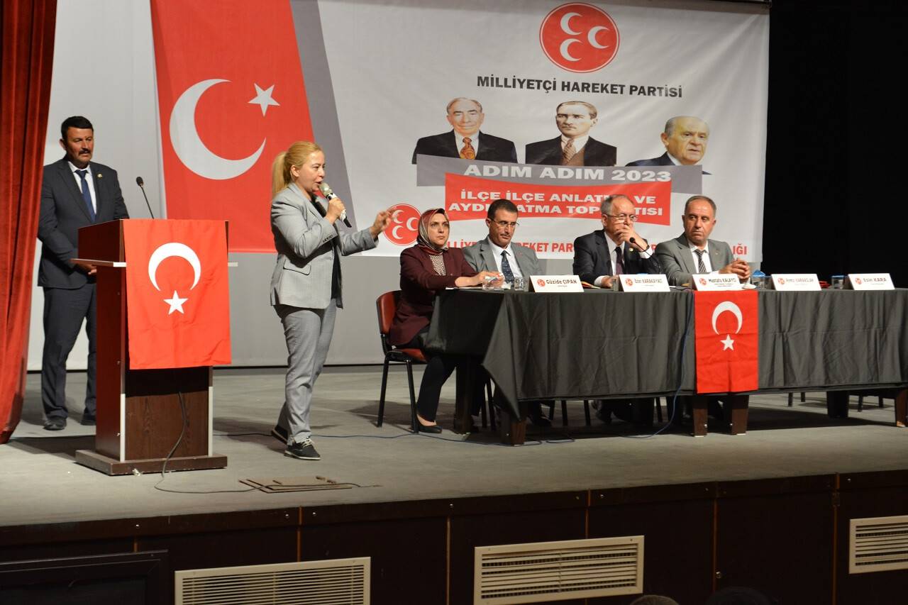 MHP ilçeleri gezmeye devam ediyor MHP ilçeleri gezmeye devam ediyor