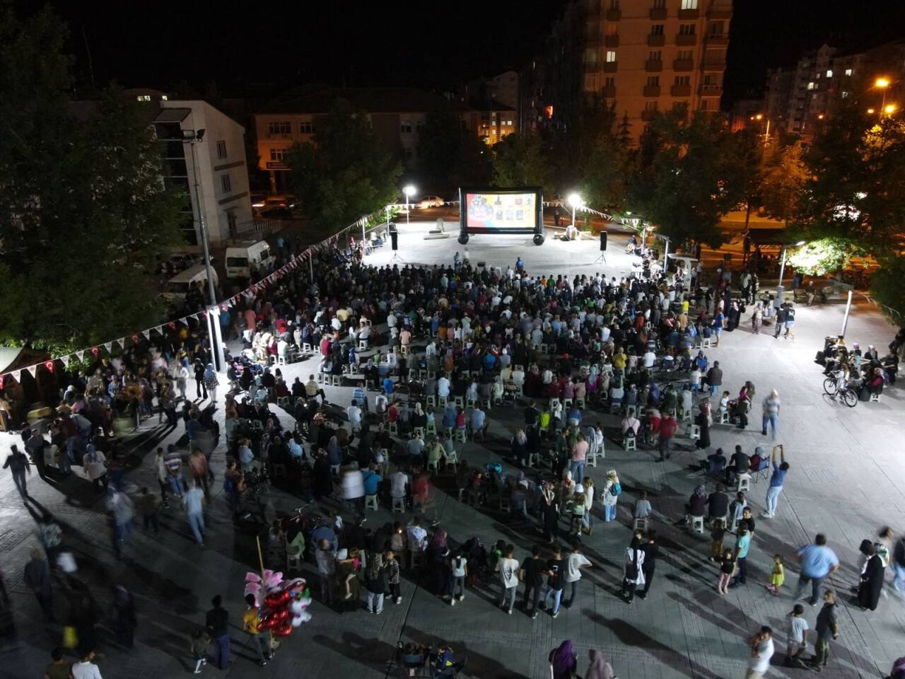 Açık hava sinema günleri Eren filmi le sona erdi