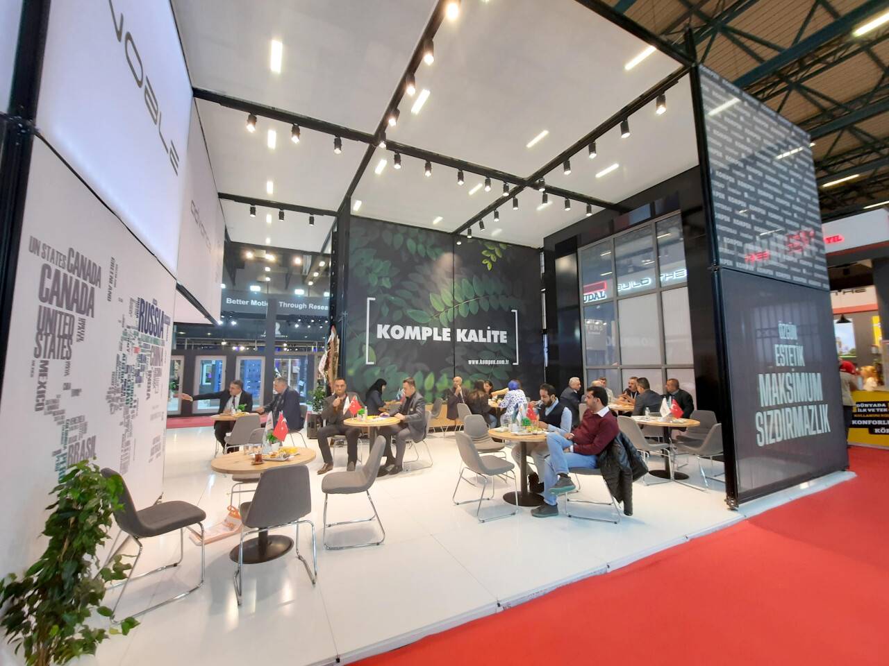 Kompen Avrasya Pencere 2022 Fuarı’nda yeni ürünlerini tanıttı